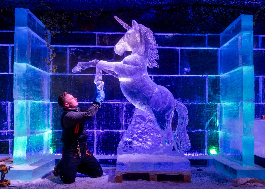 Could free bus travel in Scotland be extended to all under 30s?