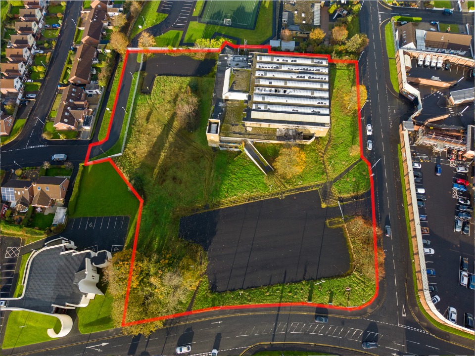 Former Lisnagelvin Leisure Centre in Derry’s Waterside on market for £1m